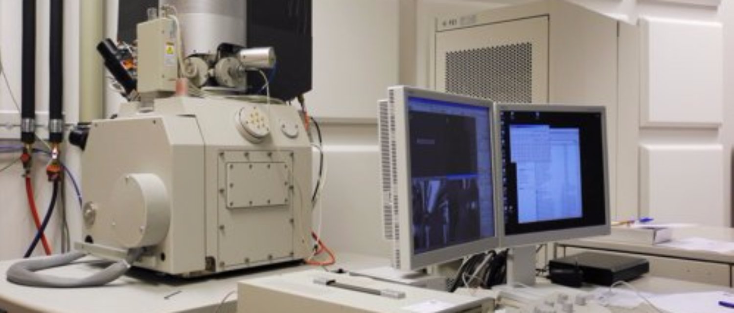 Dual Beam FIB/SEM | FIB: Thermo Scientific Helios 5 UX | MESA+ ...