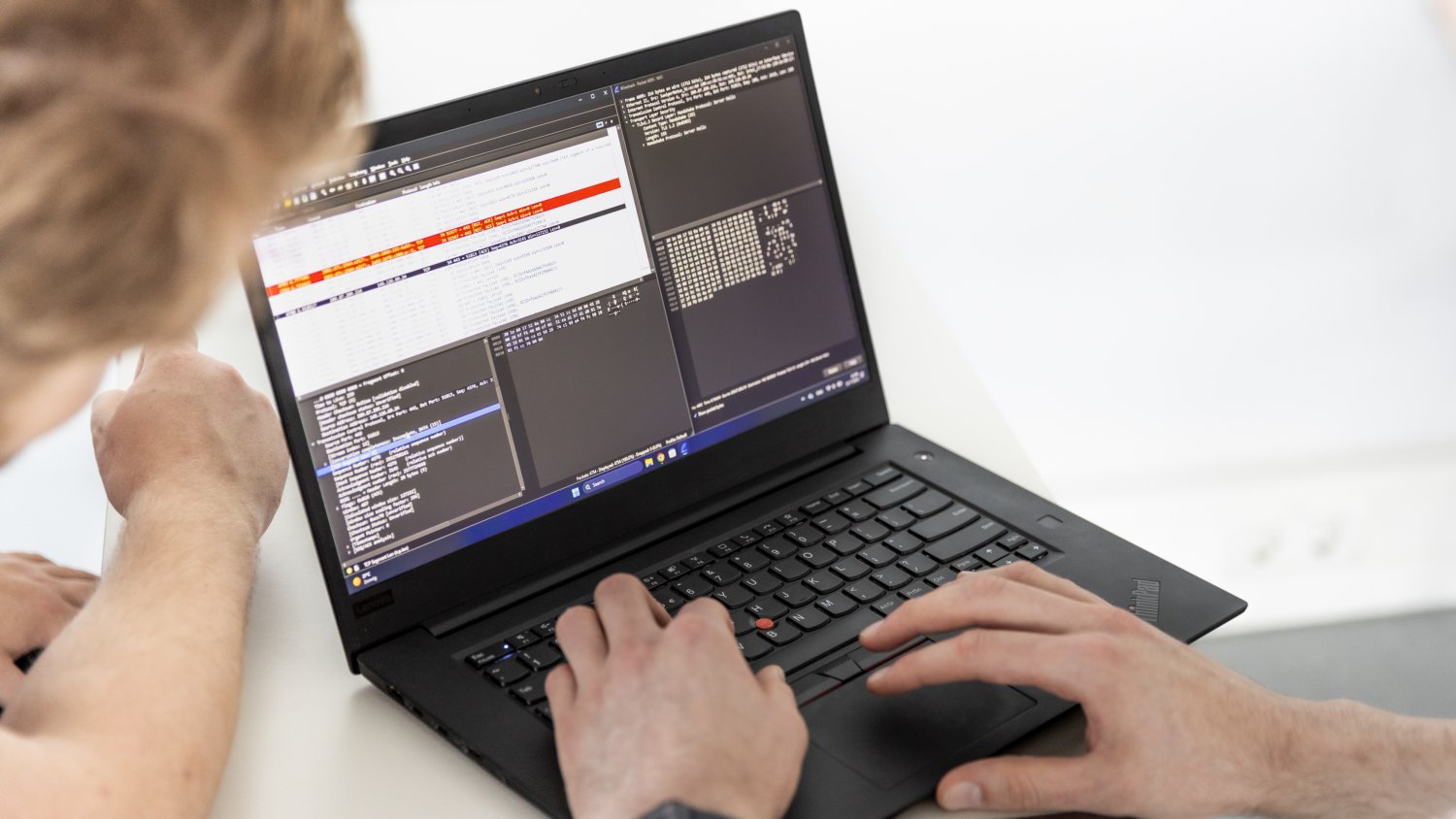 Internet Science & Technology | Computer Science