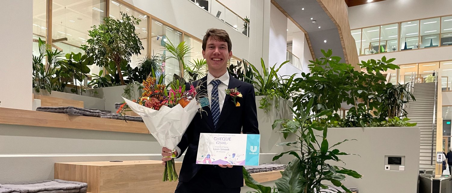 Two awards for UT student Leon Smook