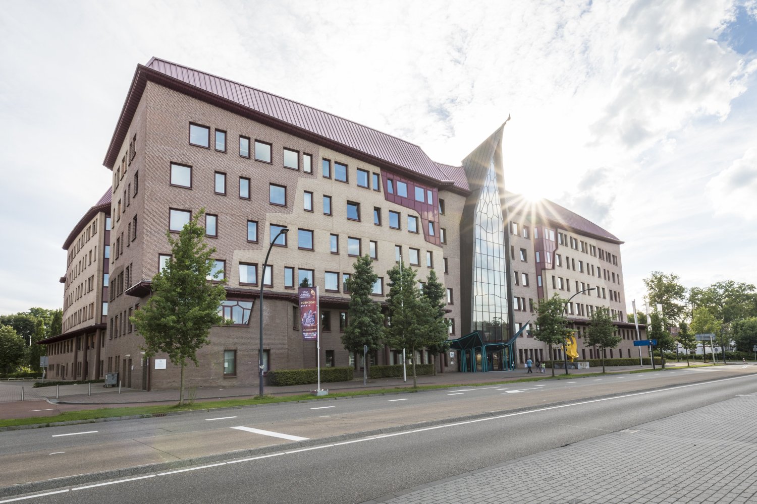 Two ITC students win awards