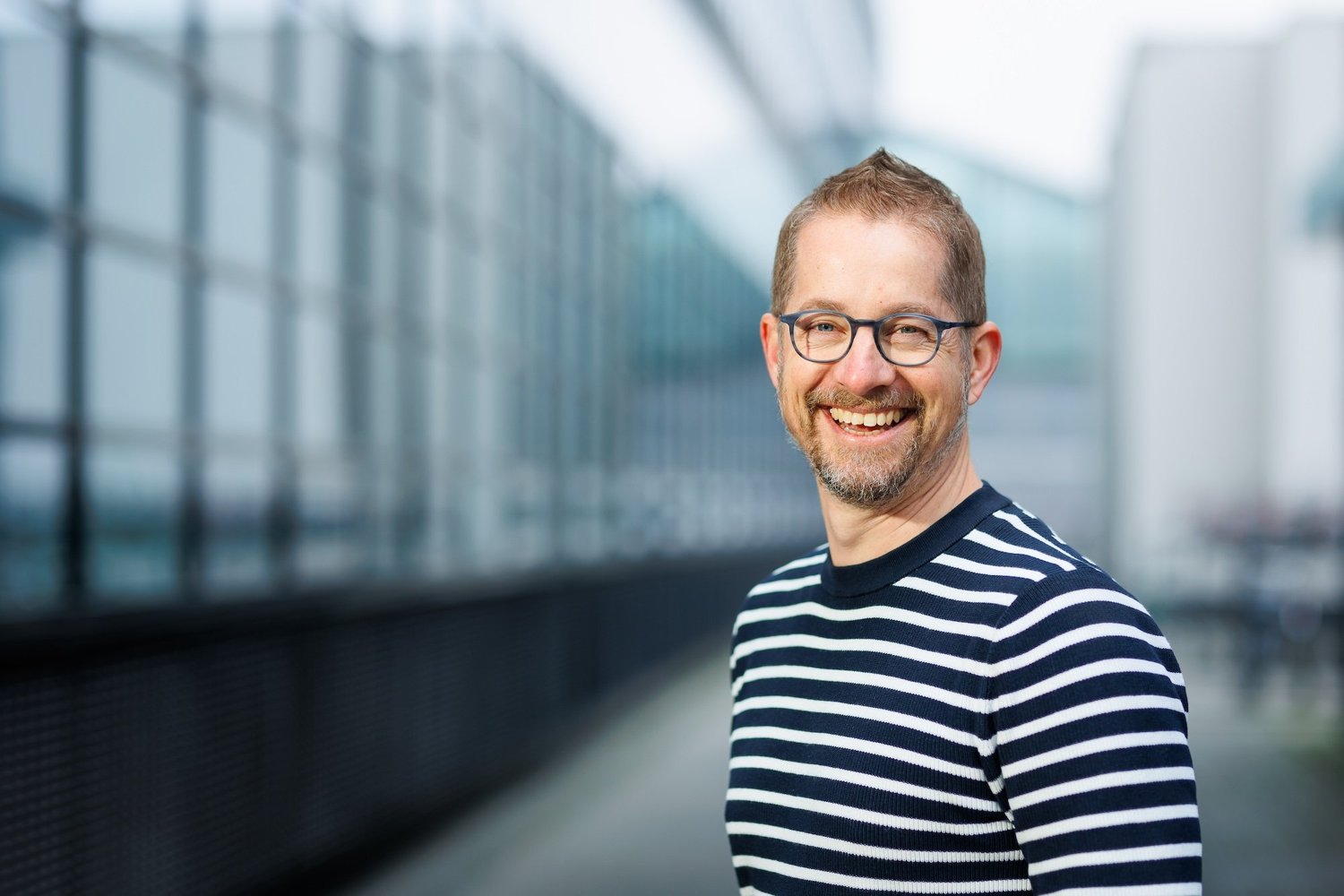 Roland van Rijswijk-Deij appointed as professor on the chair Data ...