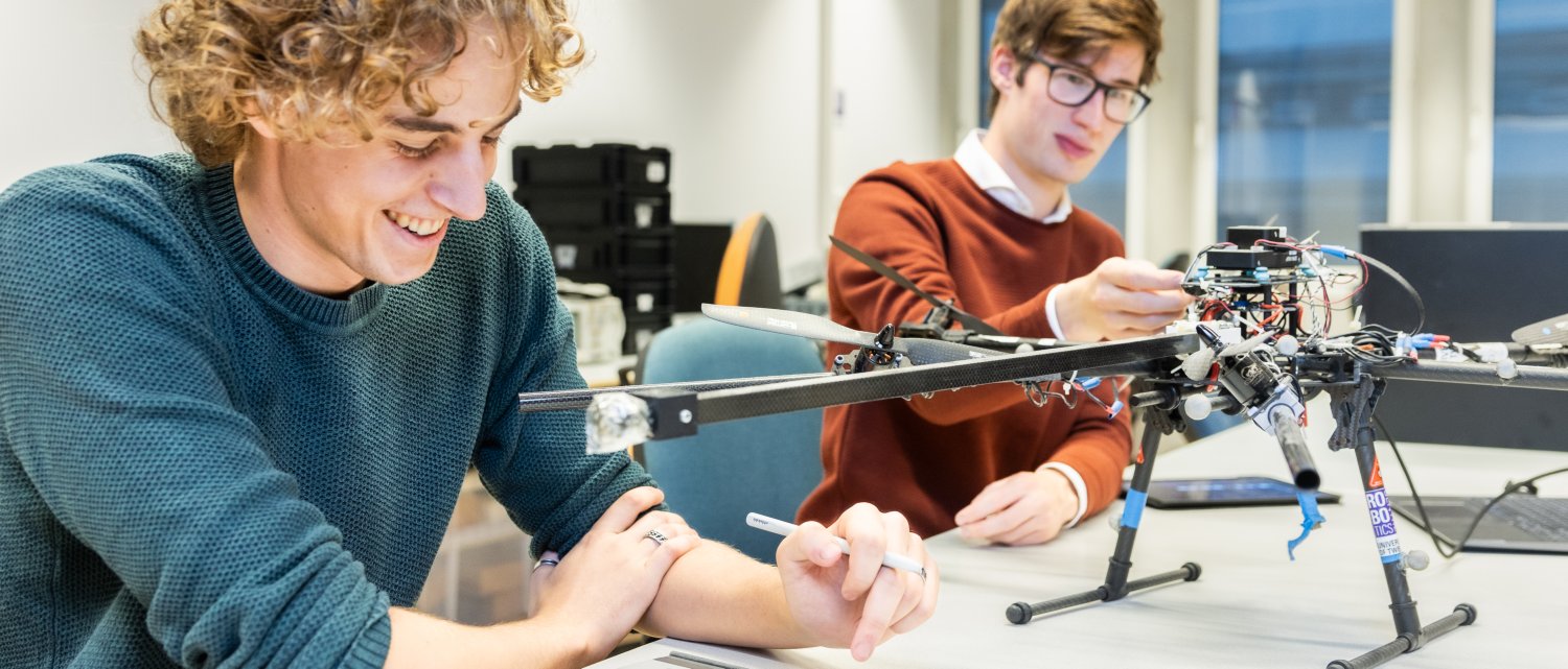 Curriculum | Specialisation Algorithms and Software AI | Robotics