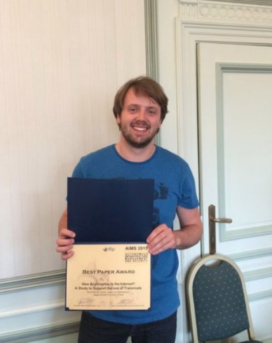 Best Paper Award for Wouter de Vries at AIMS 2015