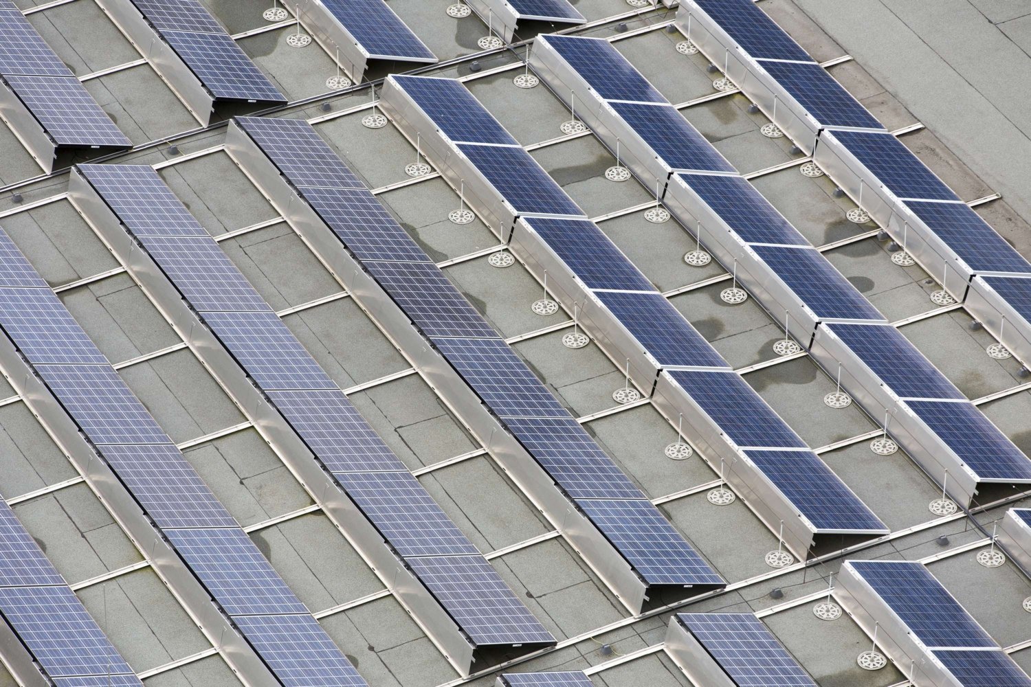 Storing solar energy